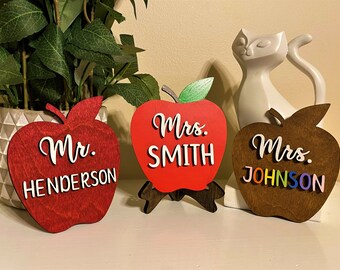Teacher Apple Name Sign - Etsy
