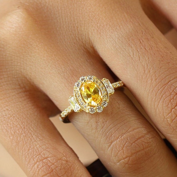 November Birthstone Ring - Etsy