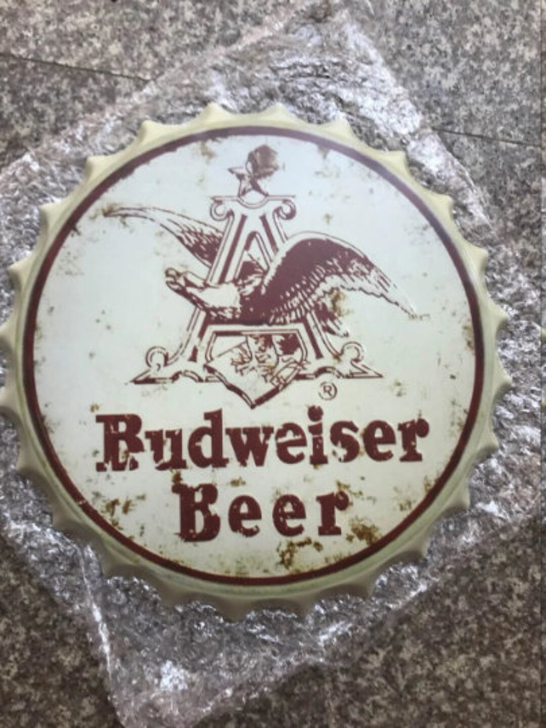 Wall Art/sign Budweiser Vintage Tin Metal 30cm Bottle Top Bar Pub Hand ...