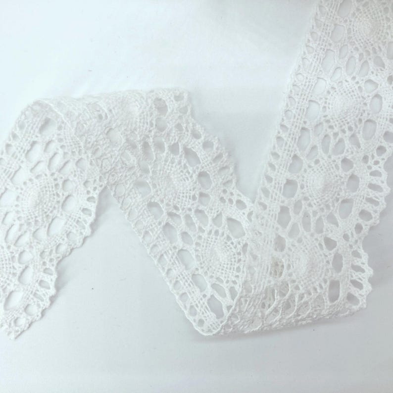 White Floral Cotton Lace Trim 1.8