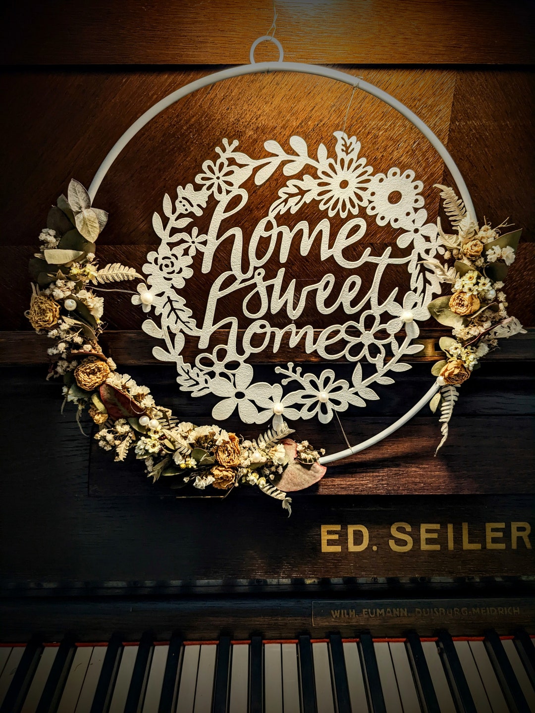 22/08 Home Sweet Home Dried Flowers Loop Wreath, Wall and Doors ...