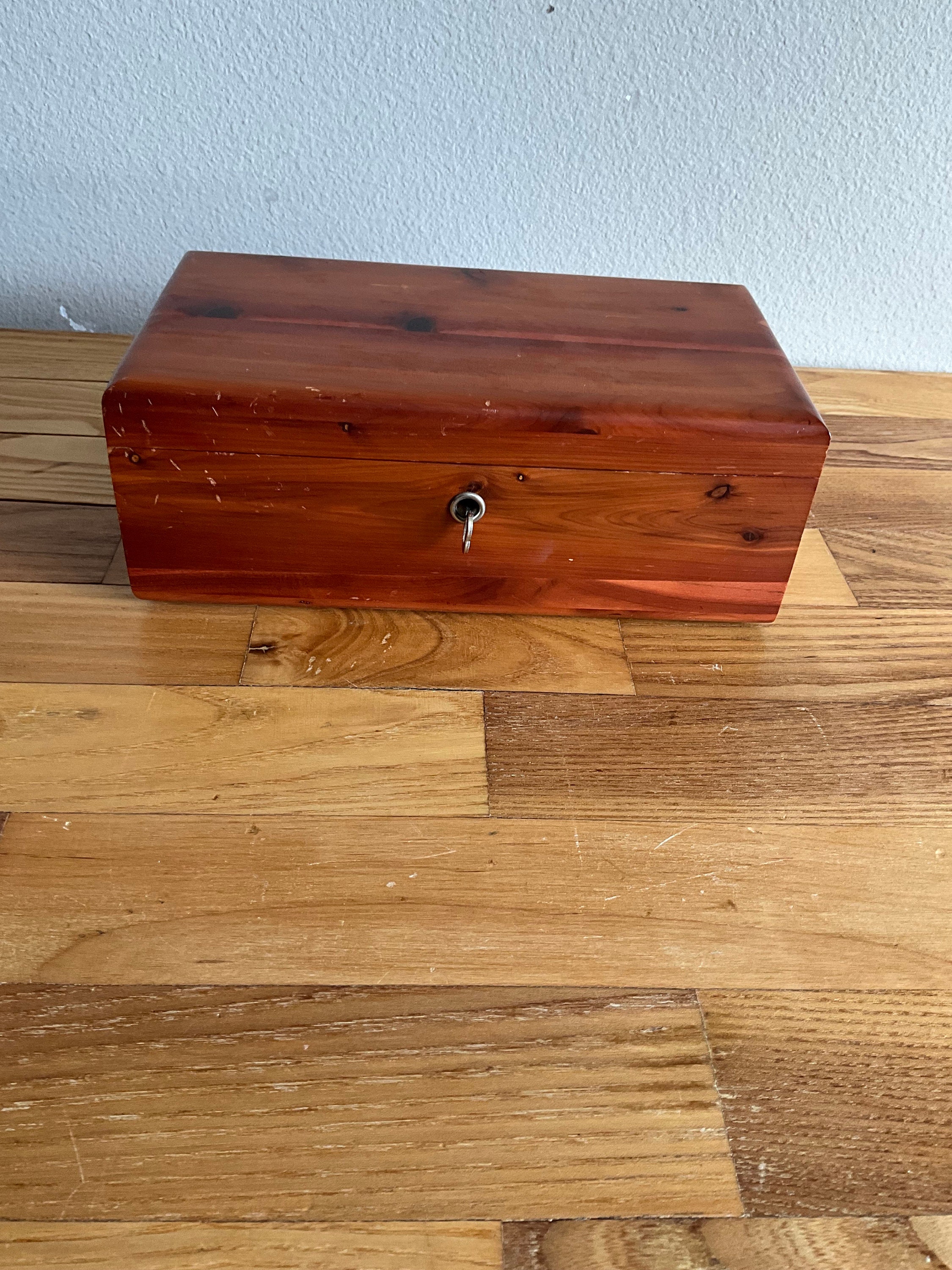 Vintage Lane Cedar Box With Key - Etsy