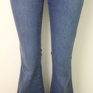 18th Amendment 'harlow' Ladies Vintage Blue Denim Flared Jeans-waist 24 ...