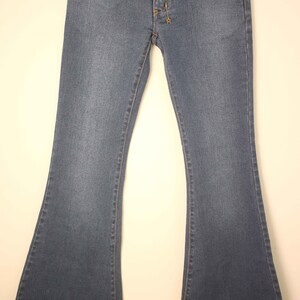 18th Amendment 'harlow' Ladies Vintage Blue Denim Flared Jeans-waist 24 ...