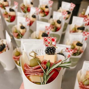 White Charcuterie Favor Cups and Toothpicks for Individual Charcuterie ...