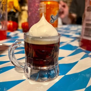 Mini Clear Plastic Beer Mug Shot Glasses for Appetizer Displays Wedding ...