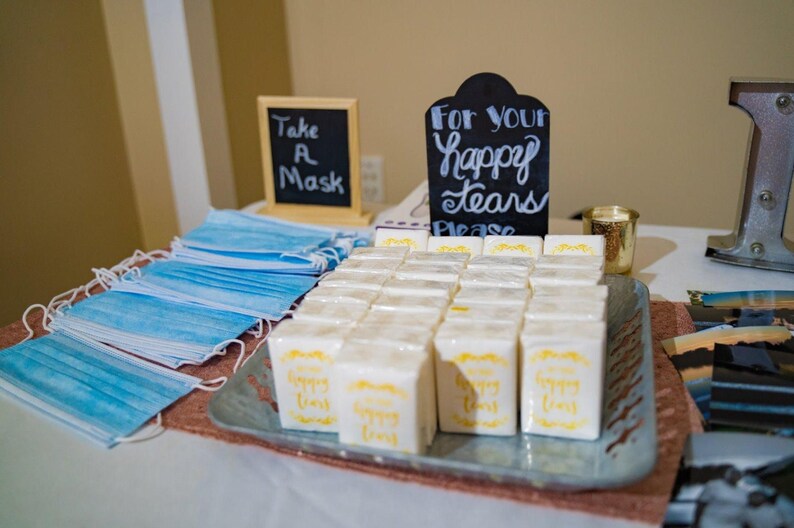 Wedding Tissues Packs for Guests Dry Those Happy Tears Pocket Tissues ...