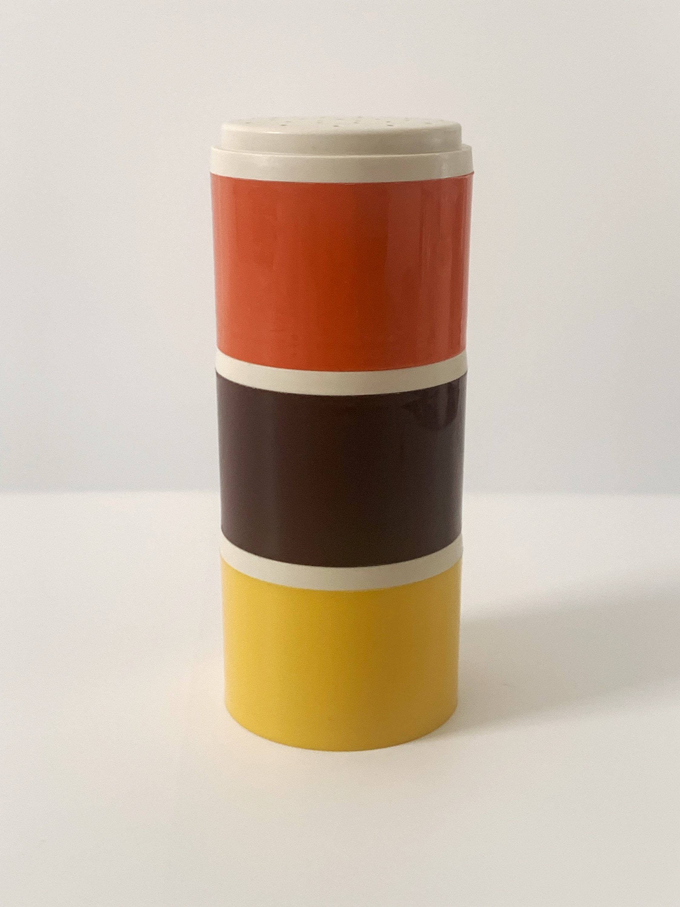 Tupperware Spice Tower Stackable Shakers Seasoning Shakers 1308 Vintage ...