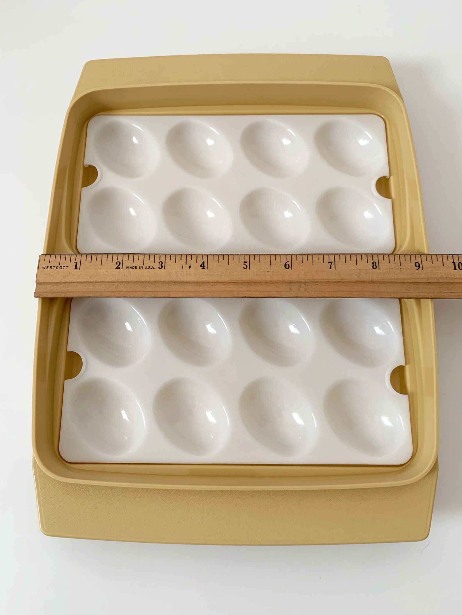 Vintage Tupperware Deviled Egg Store and Serve Harvest Gold Base 723-3 ...