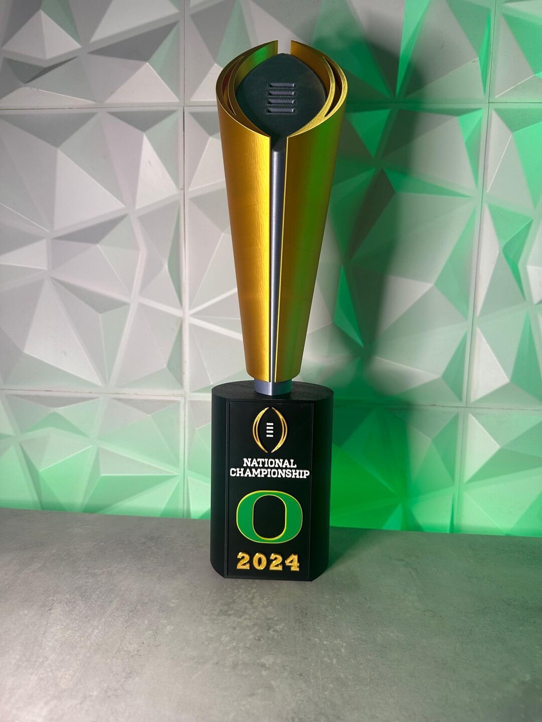 Oregon Ducks 2024 CFP National Championship Trophy Replica 17-inch Non ...