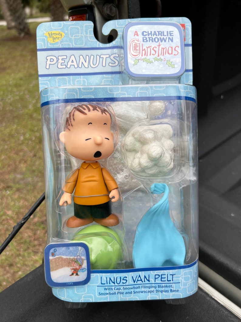 A Charlie Brown Christmas Peanuts Snoopy LINUS VANPELT Toy - Etsy
