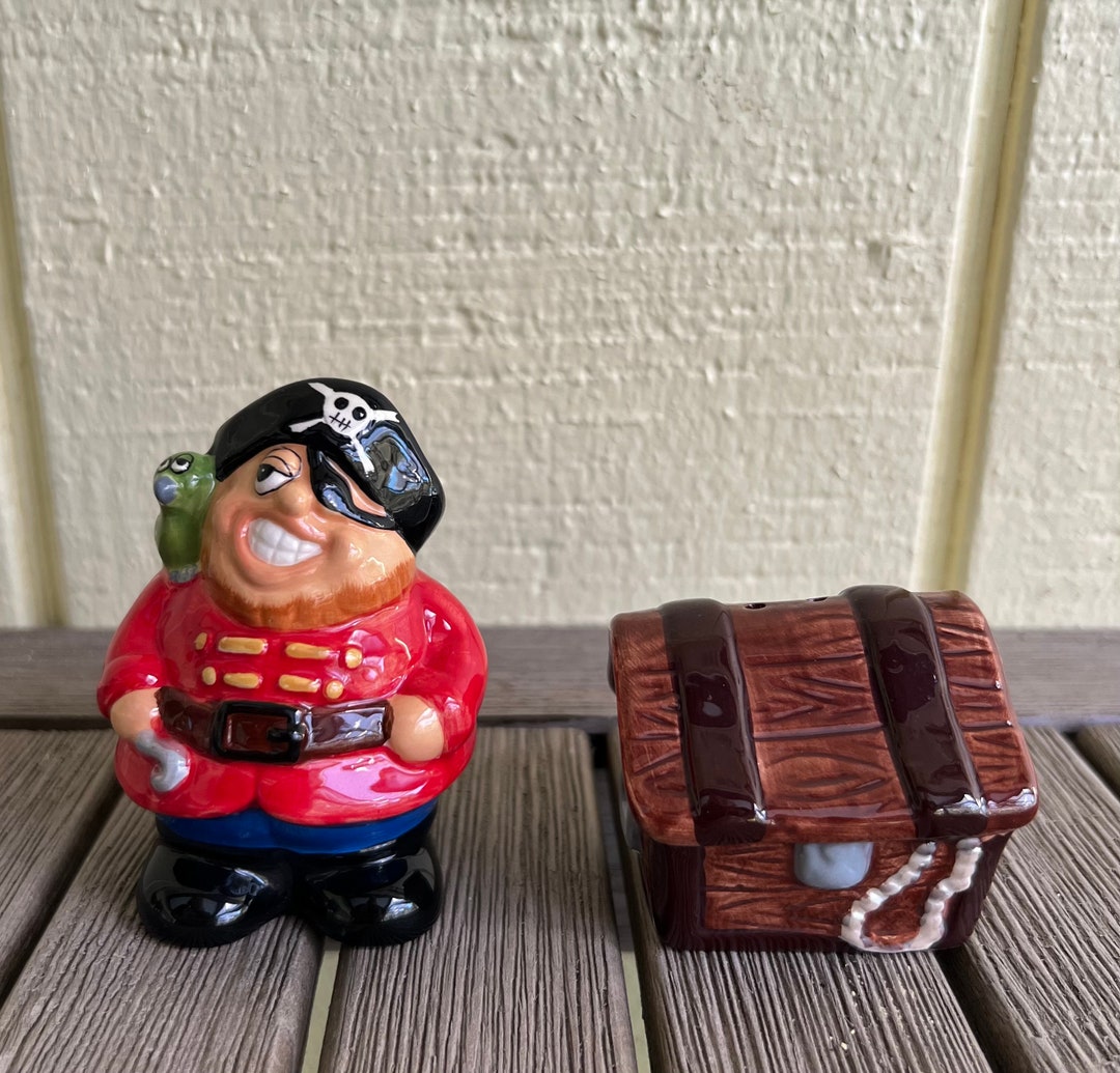Pirate and Treasure Chest Ceramic Salt and Pepper Shakers VINTAGE - Etsy