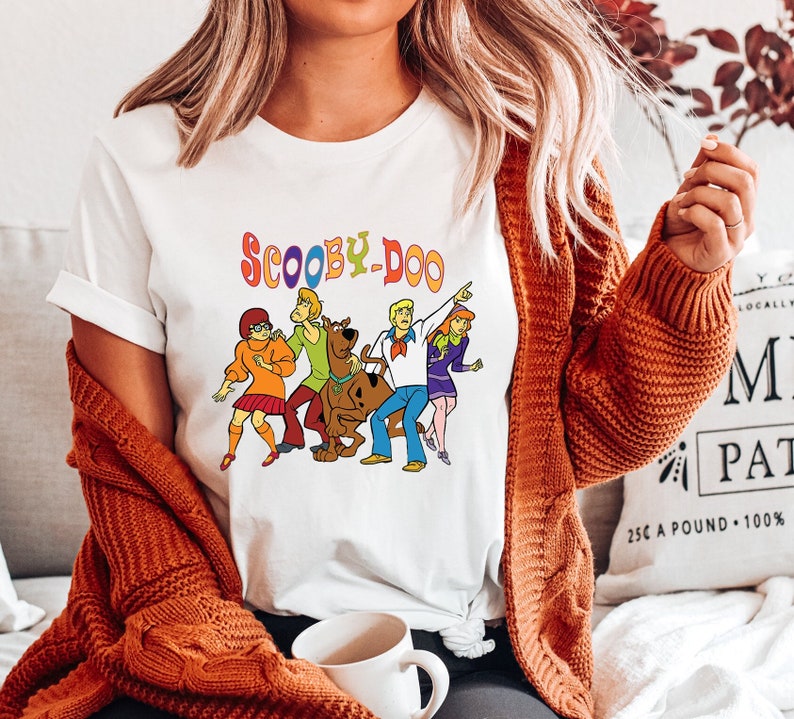 Scooby-doo Shirt, Retro Christmas Crewneck Sweatshirt, Gifts for Her ...