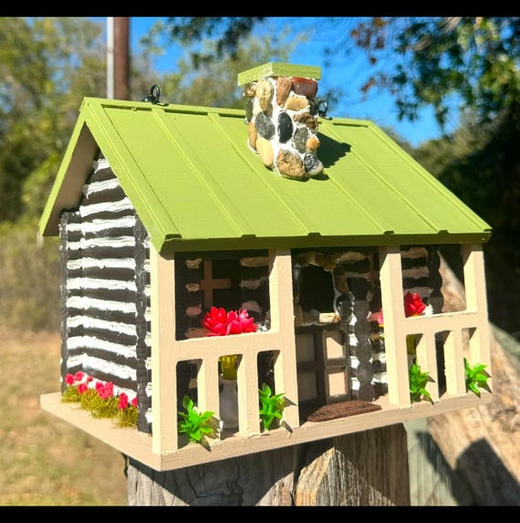 Rustic Log Cabin Birdhouse