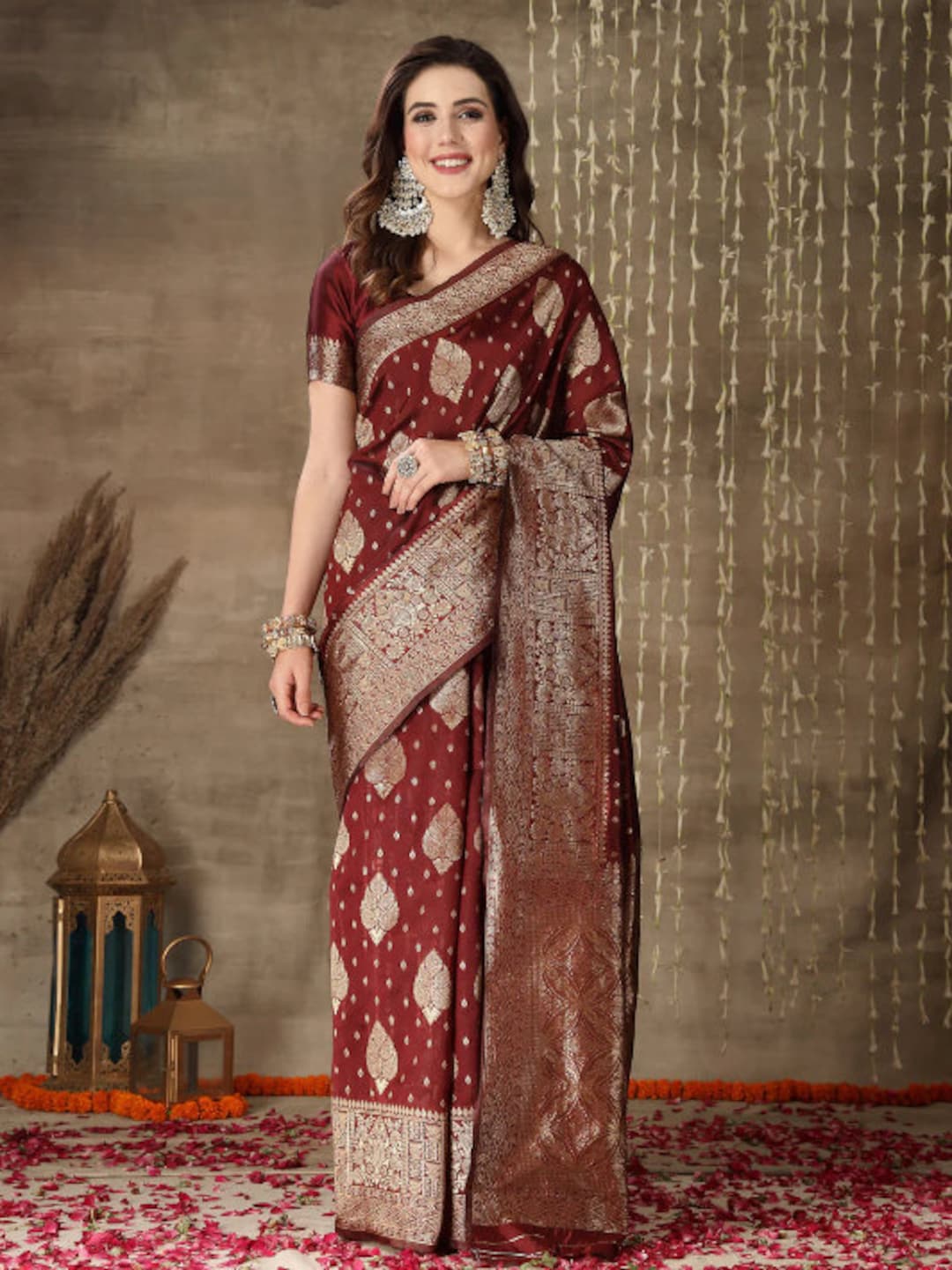 Maroon Traditional Design Saree Saree With Unstitched Blouse Bollywood ...