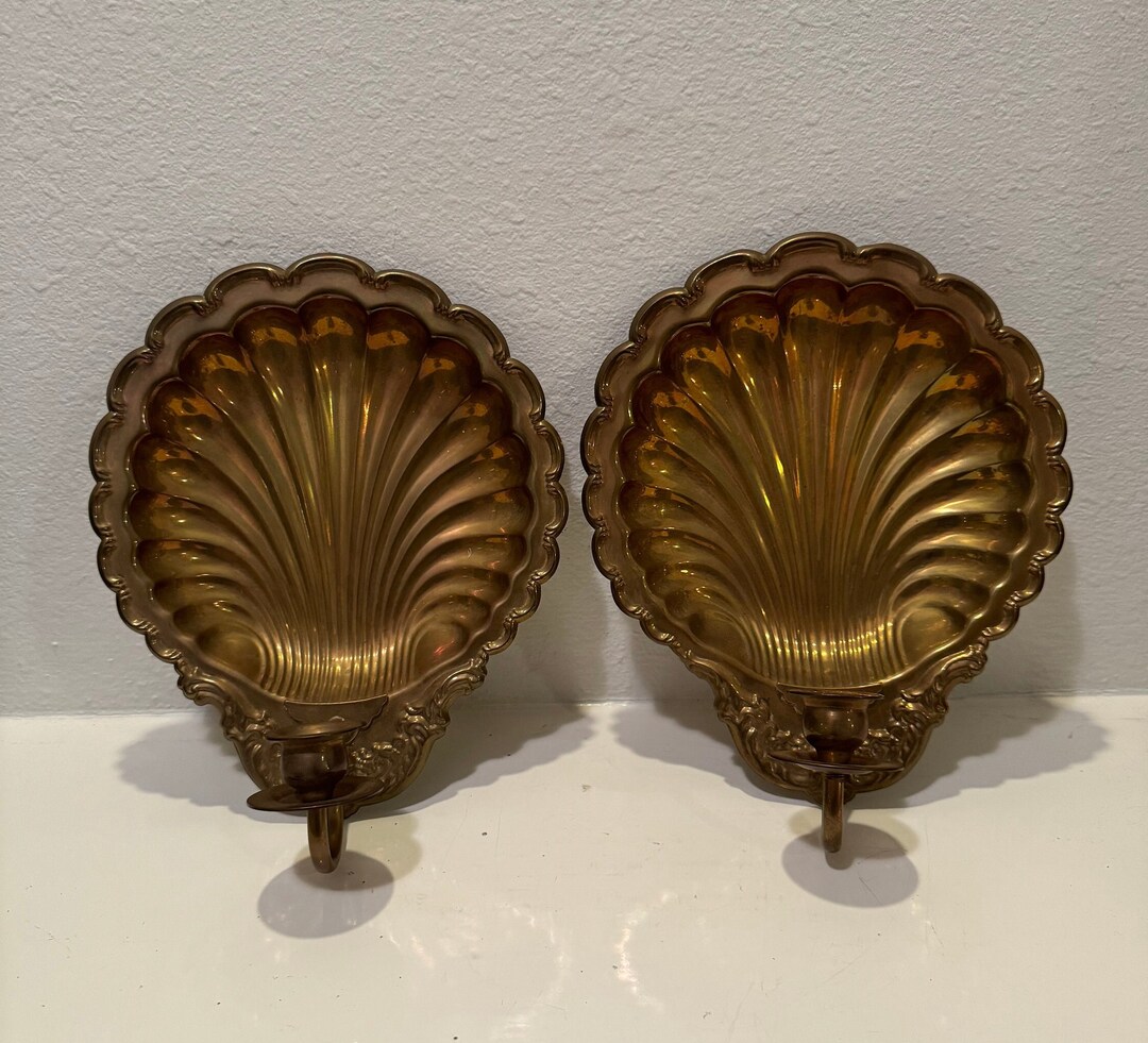 Vintage Pair of 1970s Brass Shell Shaped Wall Sconces - Etsy