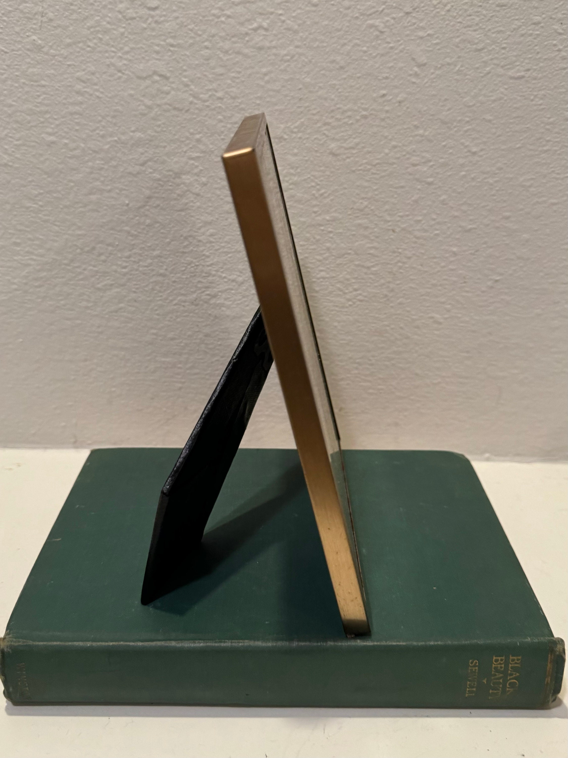 Vintage Brass 6x7 Picture Frame With Floral Leaf Paper Oval Border ...