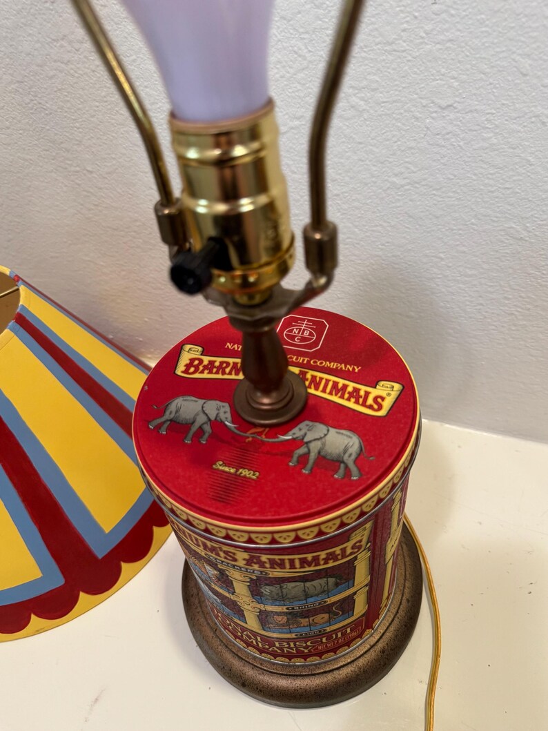 Vintage Barnum’s Animal Crackers National Biscuit Company Circus Lamp ...