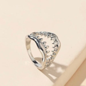 Shark Jaw Ring - Etsy