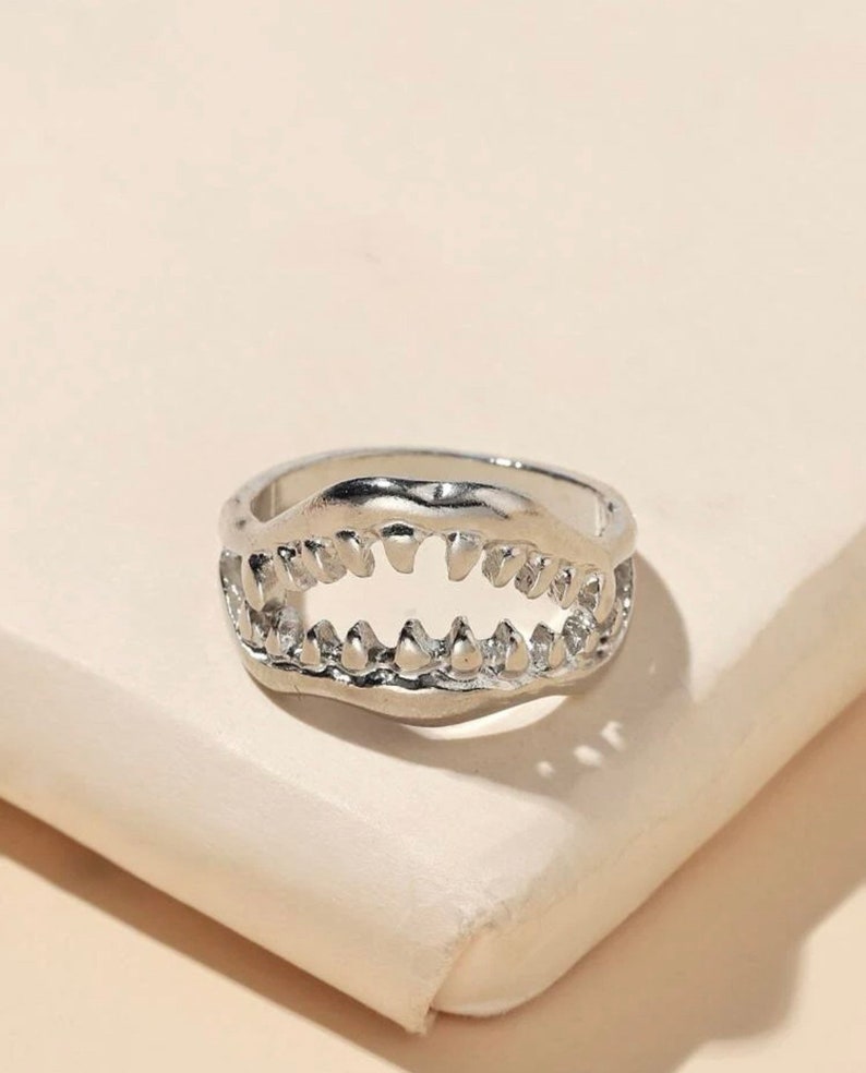 Shark Jaw Ring - Etsy