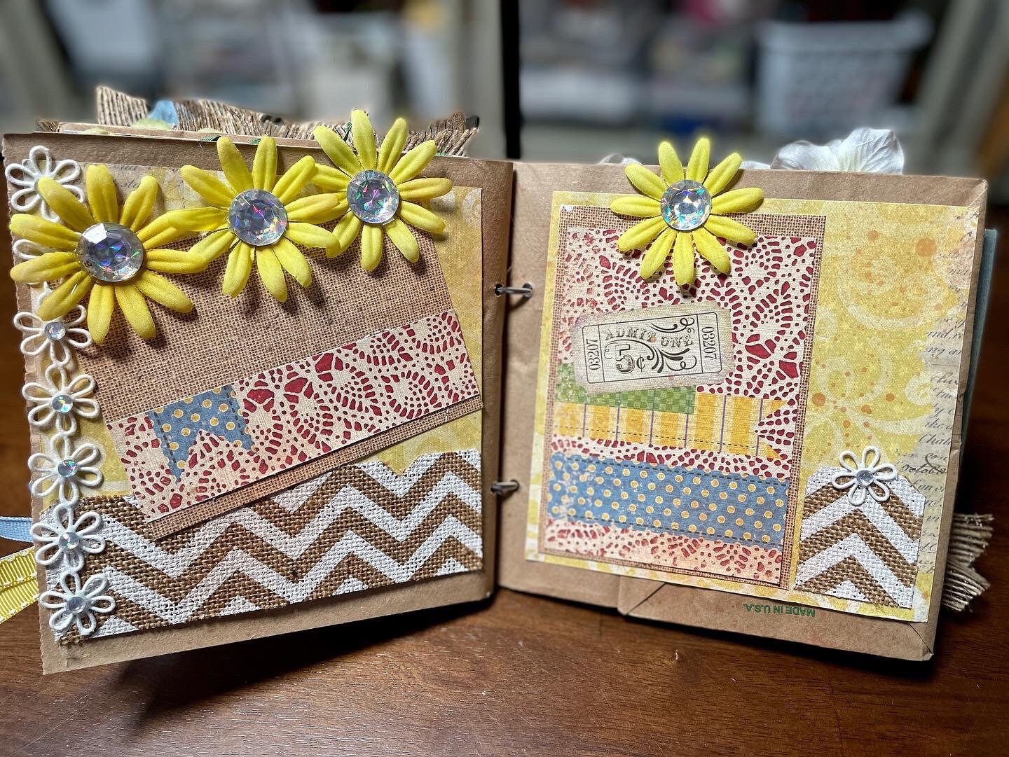 Farmhouse Scrapbook Album Birthday Paper Bag Gift Chicken Coffee Table ...