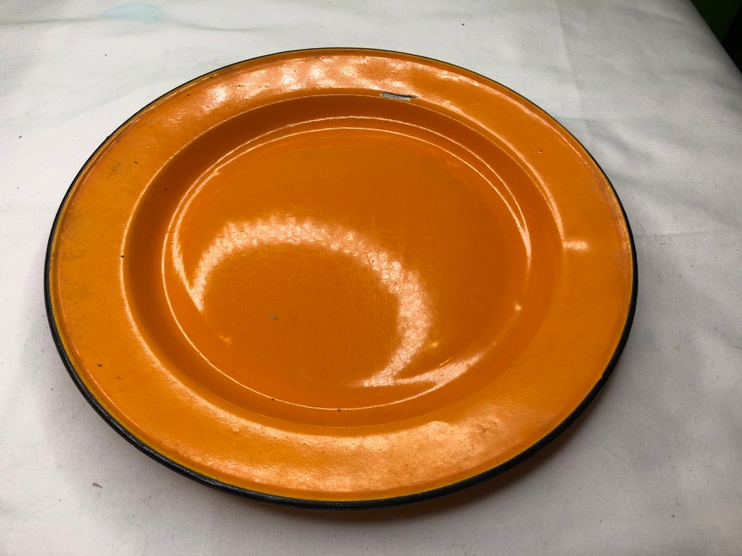 Vintage Enamel Plate in Yellow With Black Rim Edge Very Cool With Age ...