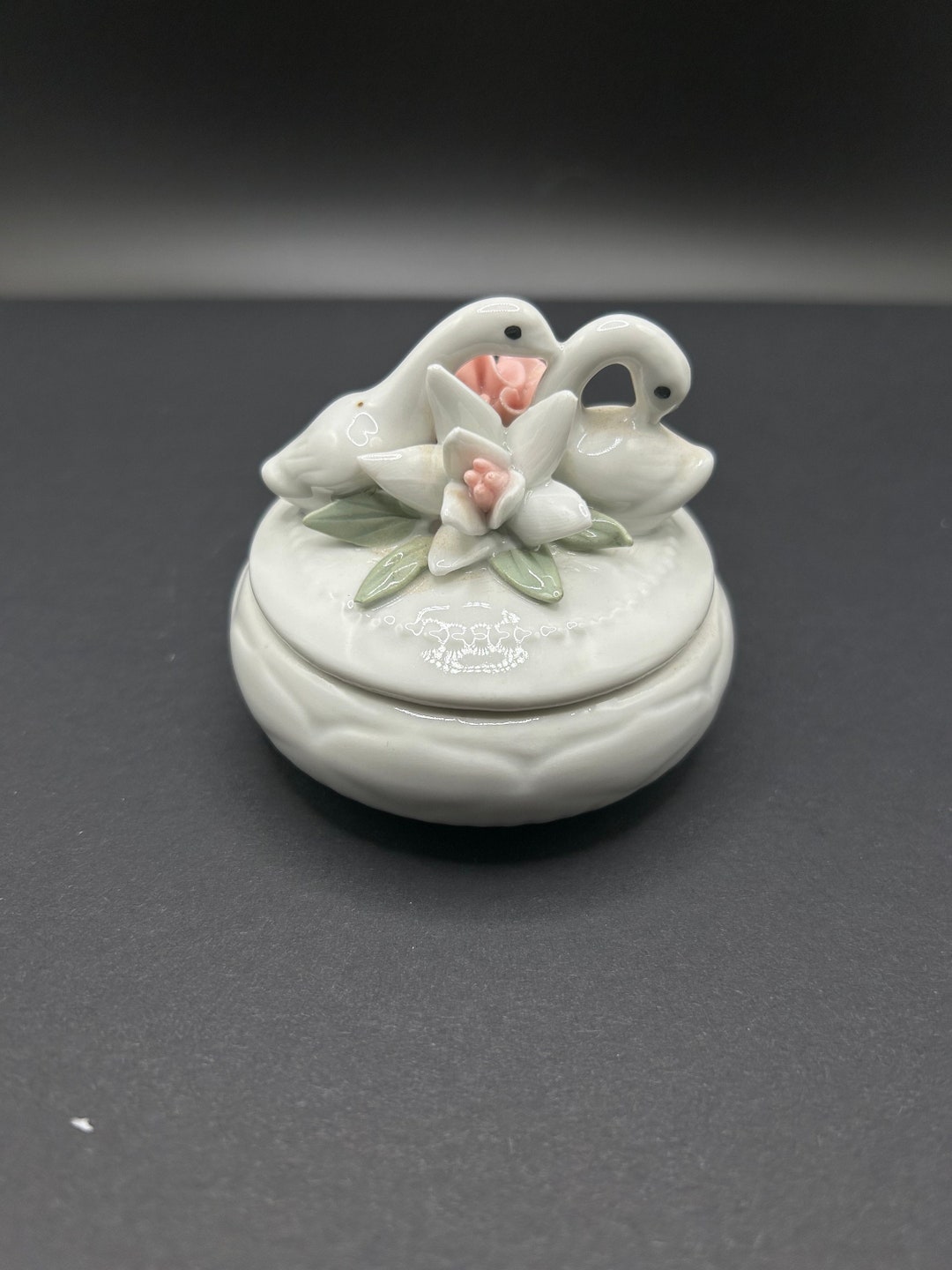 Vintage Porcelain Two Swans and Flowers Jewelry Box Made in Hong Kong ...