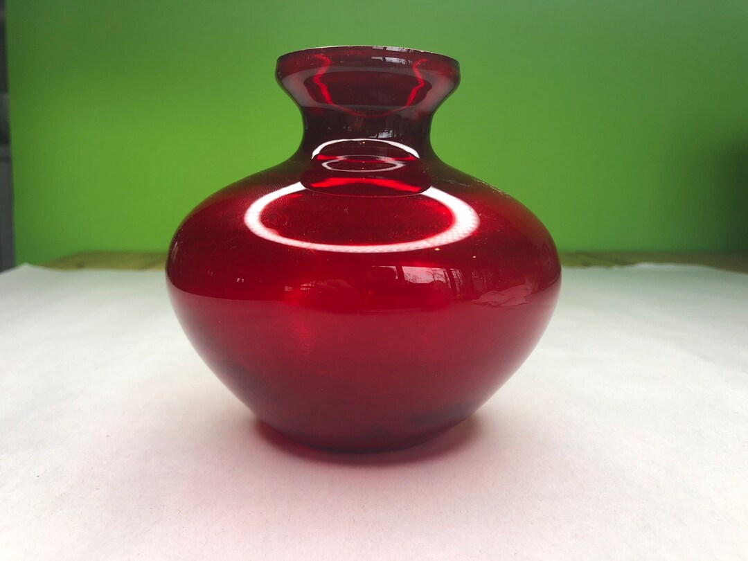 Vintage Koop Glass Company Rare Ruby Ted Glass Vase With Gorgeous Shape ...