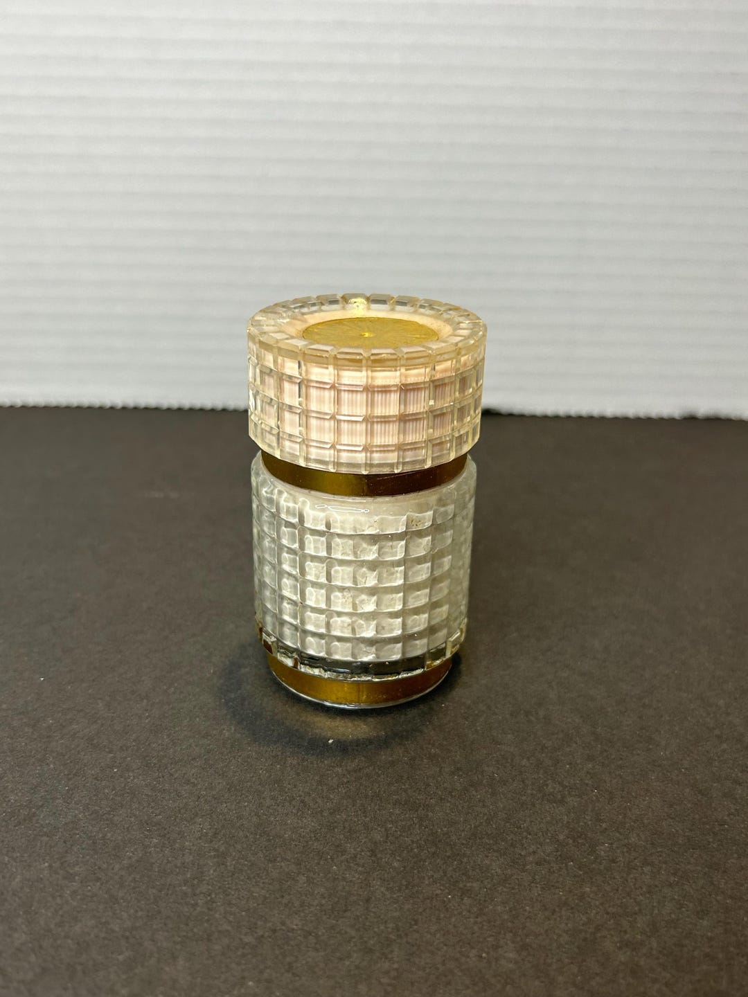 Vintage Avon Unforgettable Powder Satchel Jar - Etsy