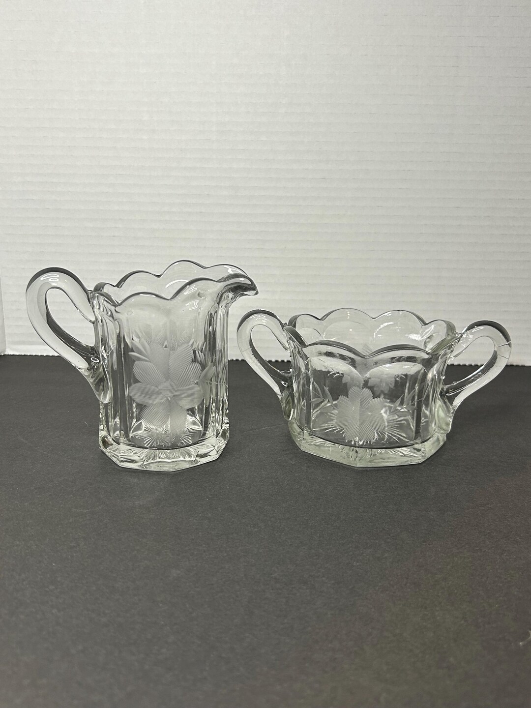 Vintage Octagon Clear Glass Scratch/etched Flower Petal Sugar and ...