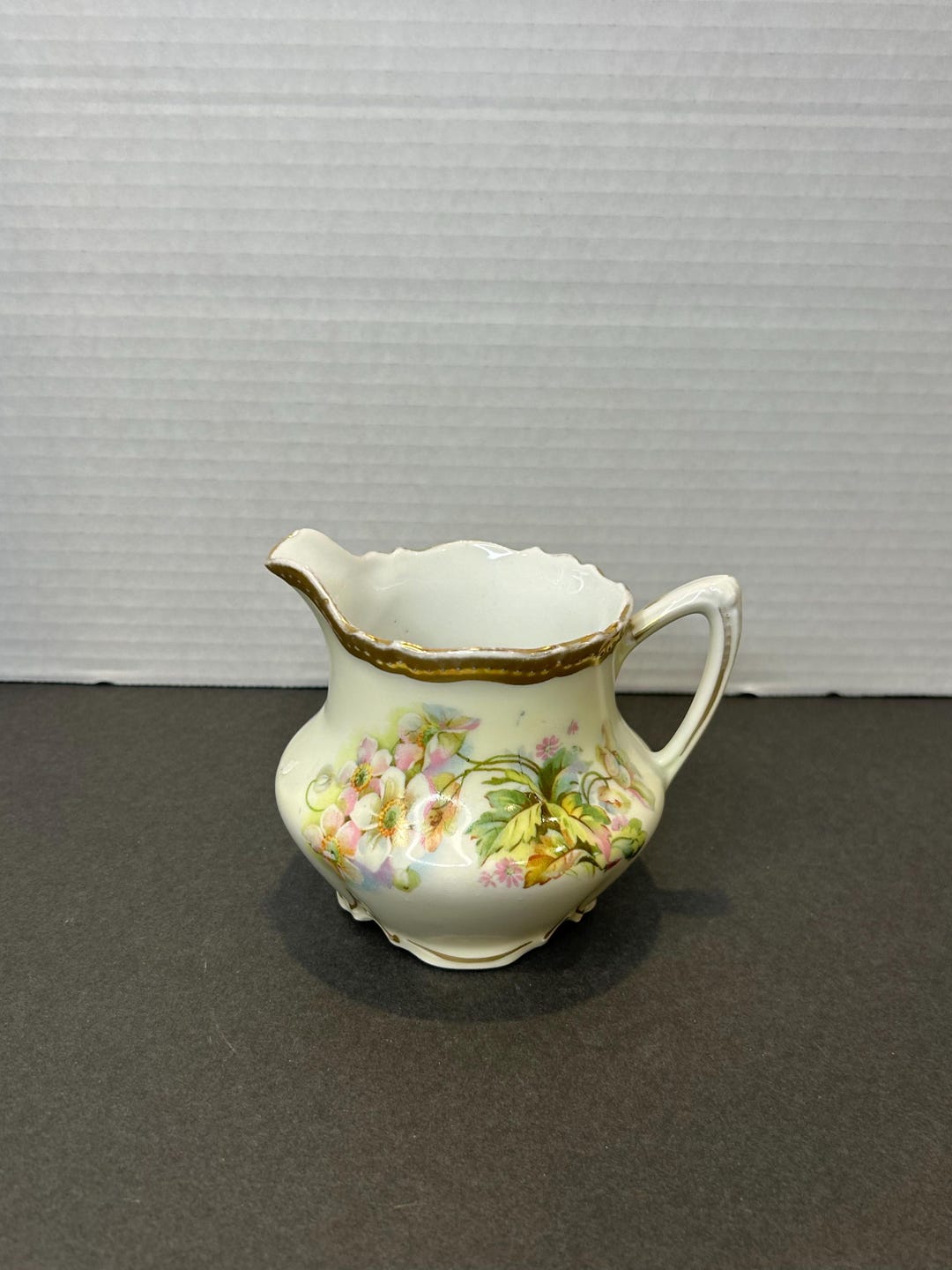Vintage Porcelain Rosalind Growing White and Pink Flower Vines China ...