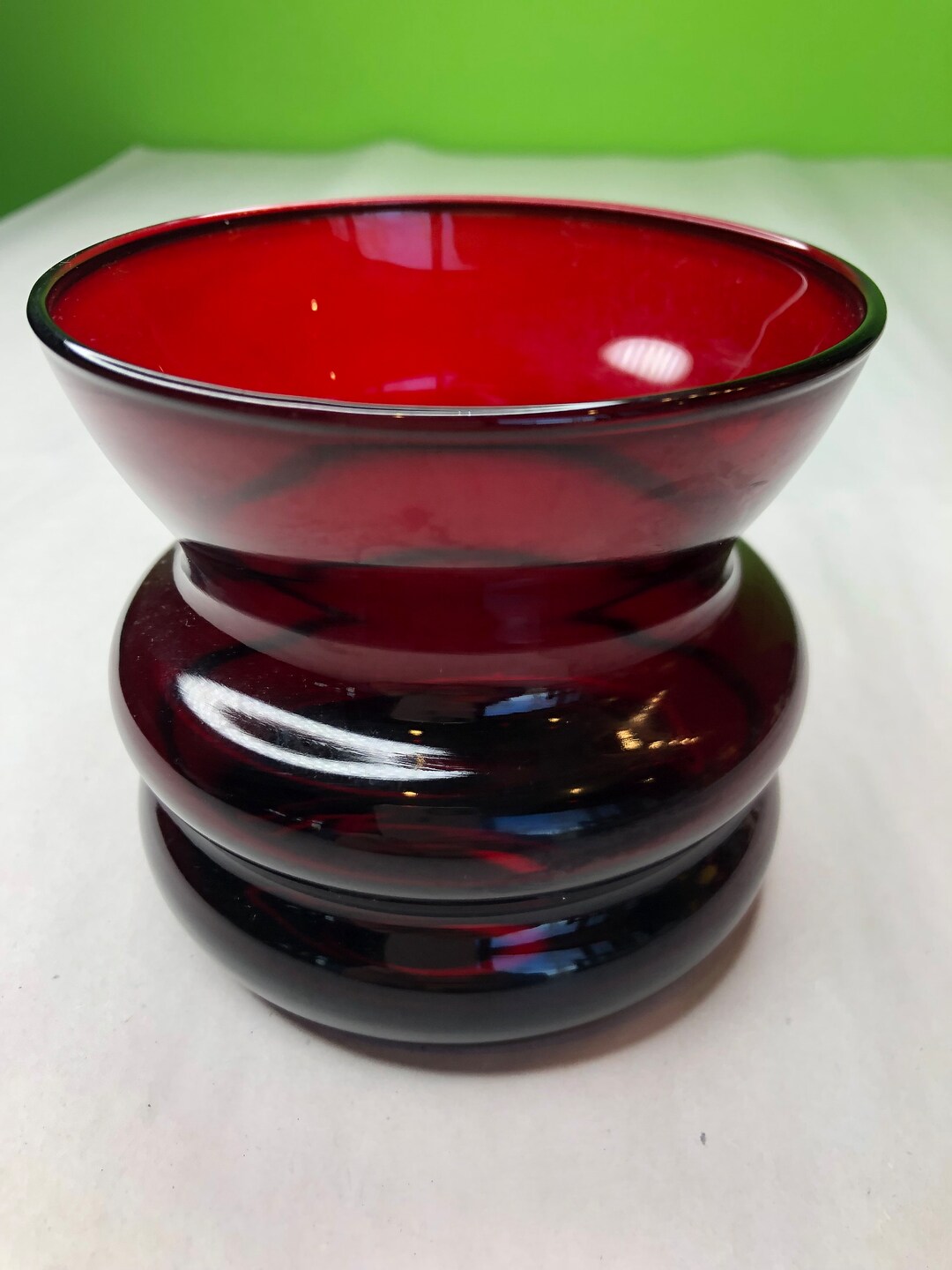 Vintage Anchor Hocking Royal Ruby Red Vase Spittoon Style. - Etsy