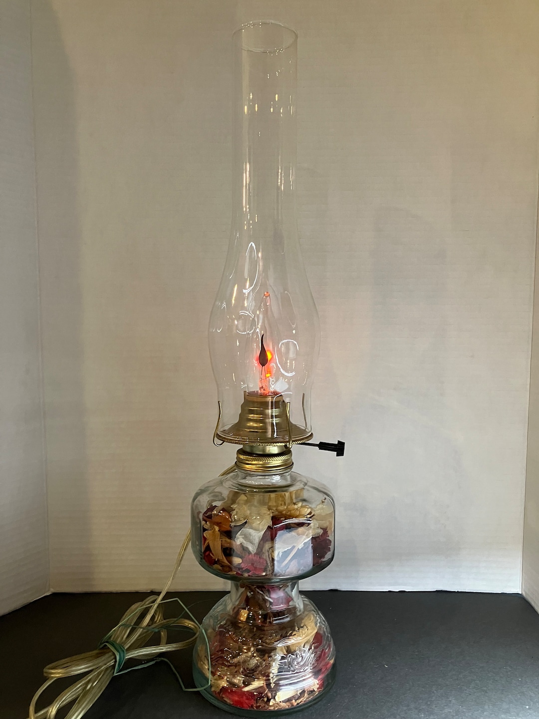 Vintage Clear Glass Electric Oil Lamp With Pot Pouri With Chimney 20 ...