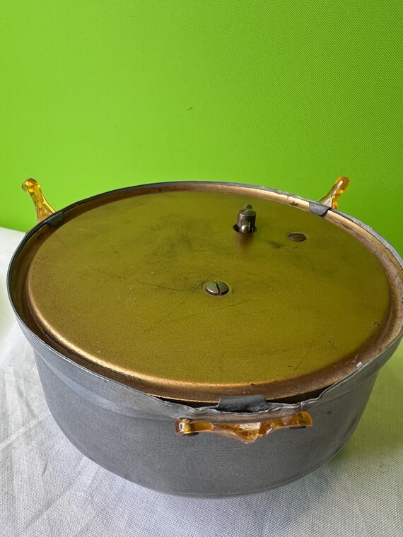 Vintage 1930-1950s Aluminum Musical Box and Powder P… - Gem