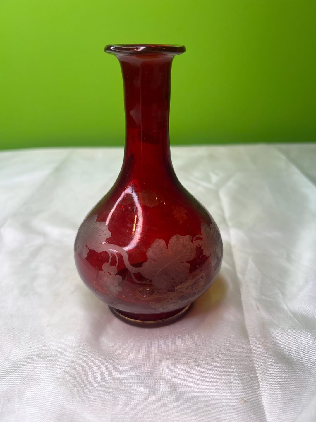 Vintage Looks to Be Hand Blown Red Bud Vase ~ Tapered Neck and Frosted ...