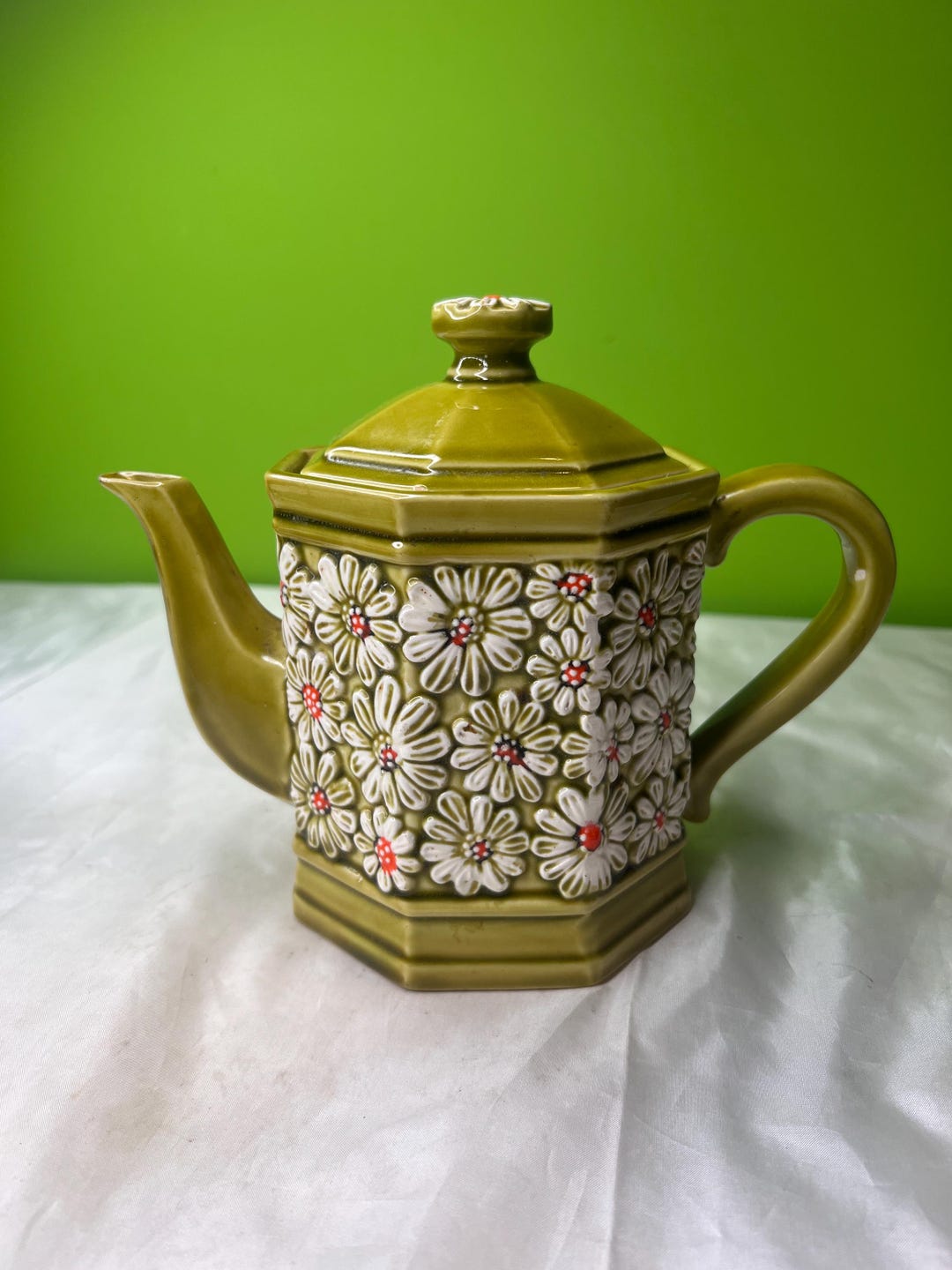Vintage Retro Avocado Green / Olive Green Ceramic Tea Pot With Embossed ...