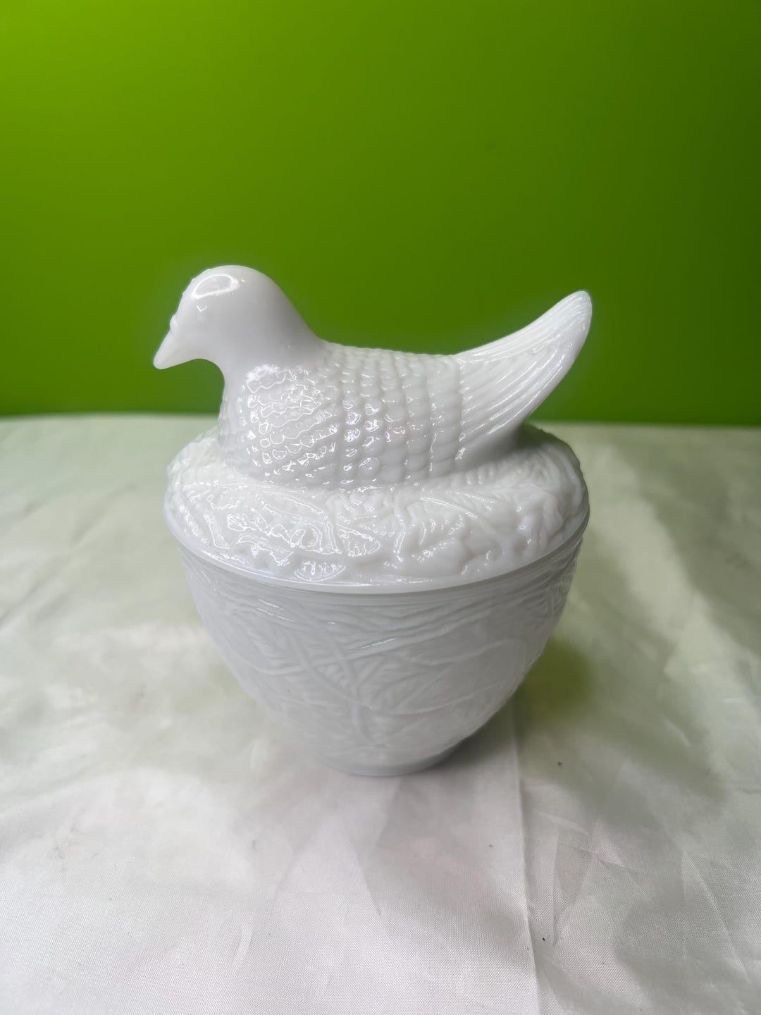 Vintage Avon White Milk Glass Hen Chicken on Nest Candy Trinket Covered ...