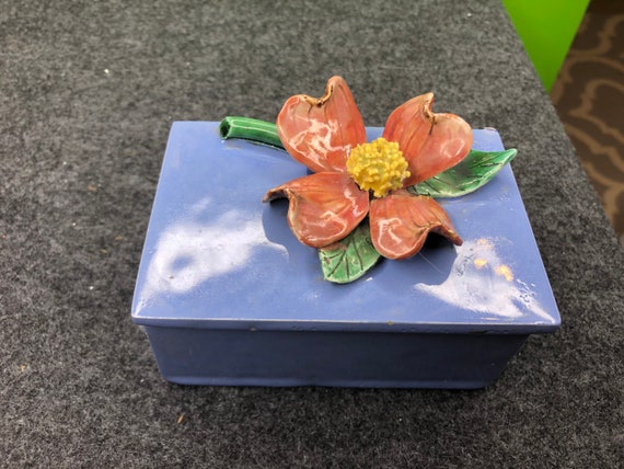 Vintage Ceramic Hand Made and Painted Trinkets Box in Classic - Etsy