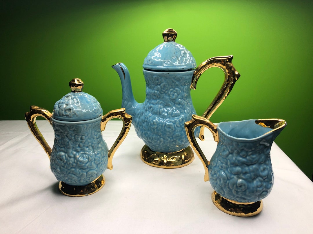 Vintage Ceramic Blue and Gold Tea Pot Sugar and Creamer 5 Piece Set ...