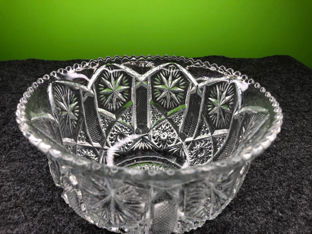Vintage Heavy Pattern Glass Bowl With Base and Crown Edge With ...