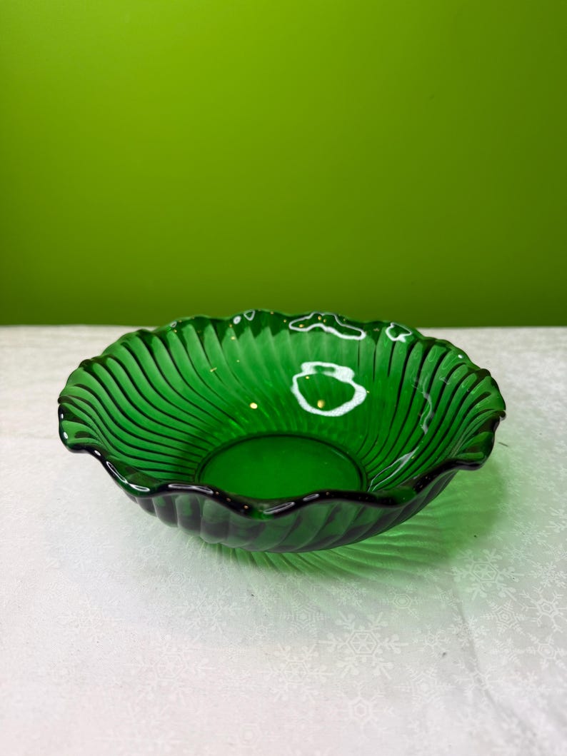 Vintage 1957-1965 Anchor Hocking Forest Green Glass 7” Crimped Serving ...