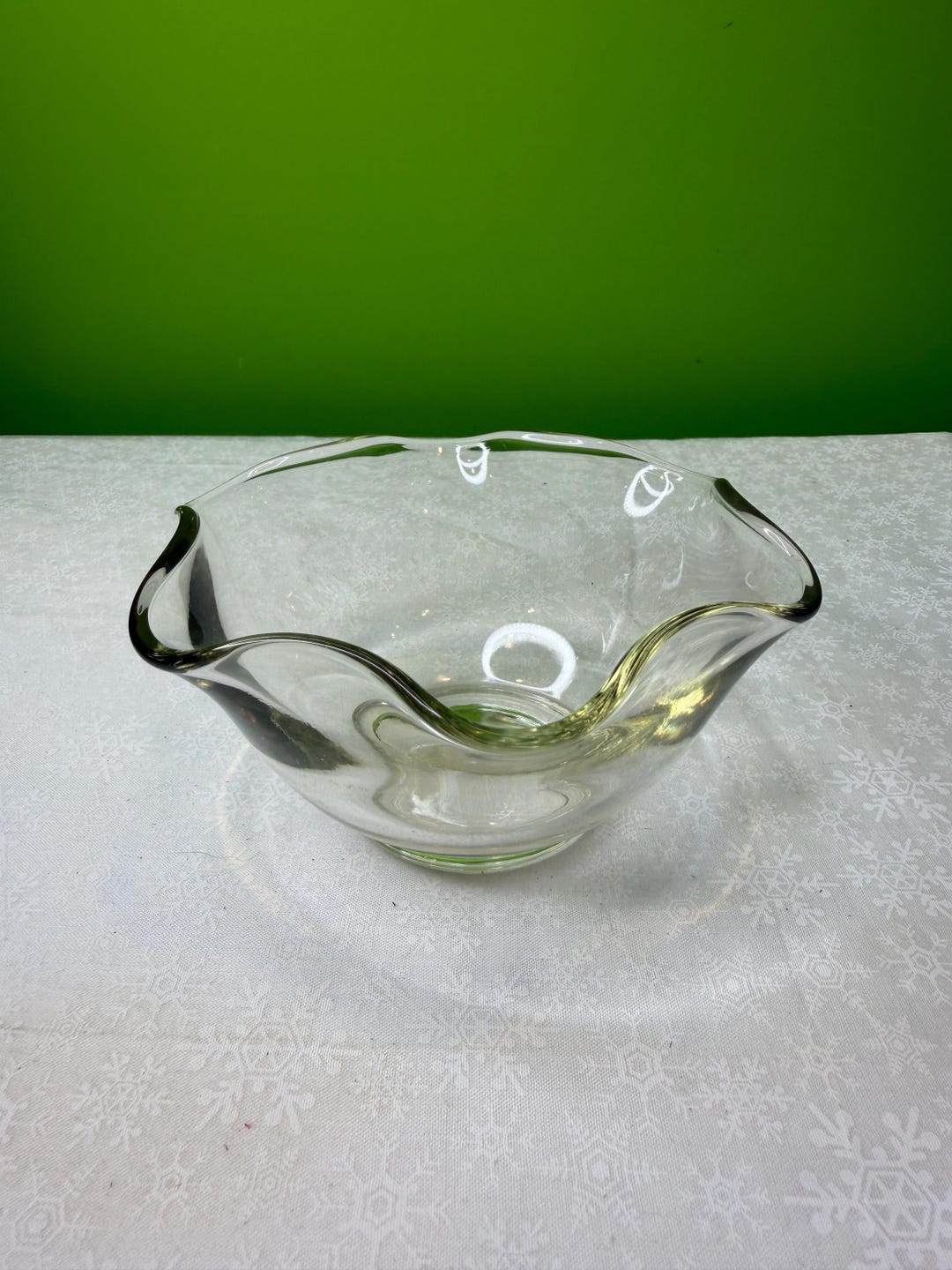 Vintage Scalloped Edge Decorative Glass Footed Fruit Dessert Trifle ...