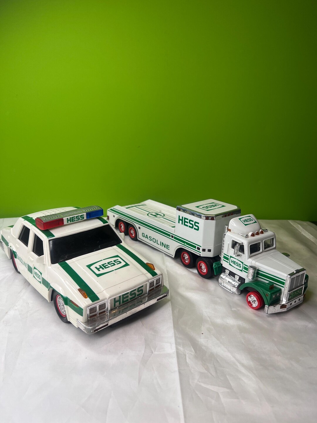 Vintage Choice of 1993 Amerada Hess Corp. Patrol Car and 1995 Amerada ...