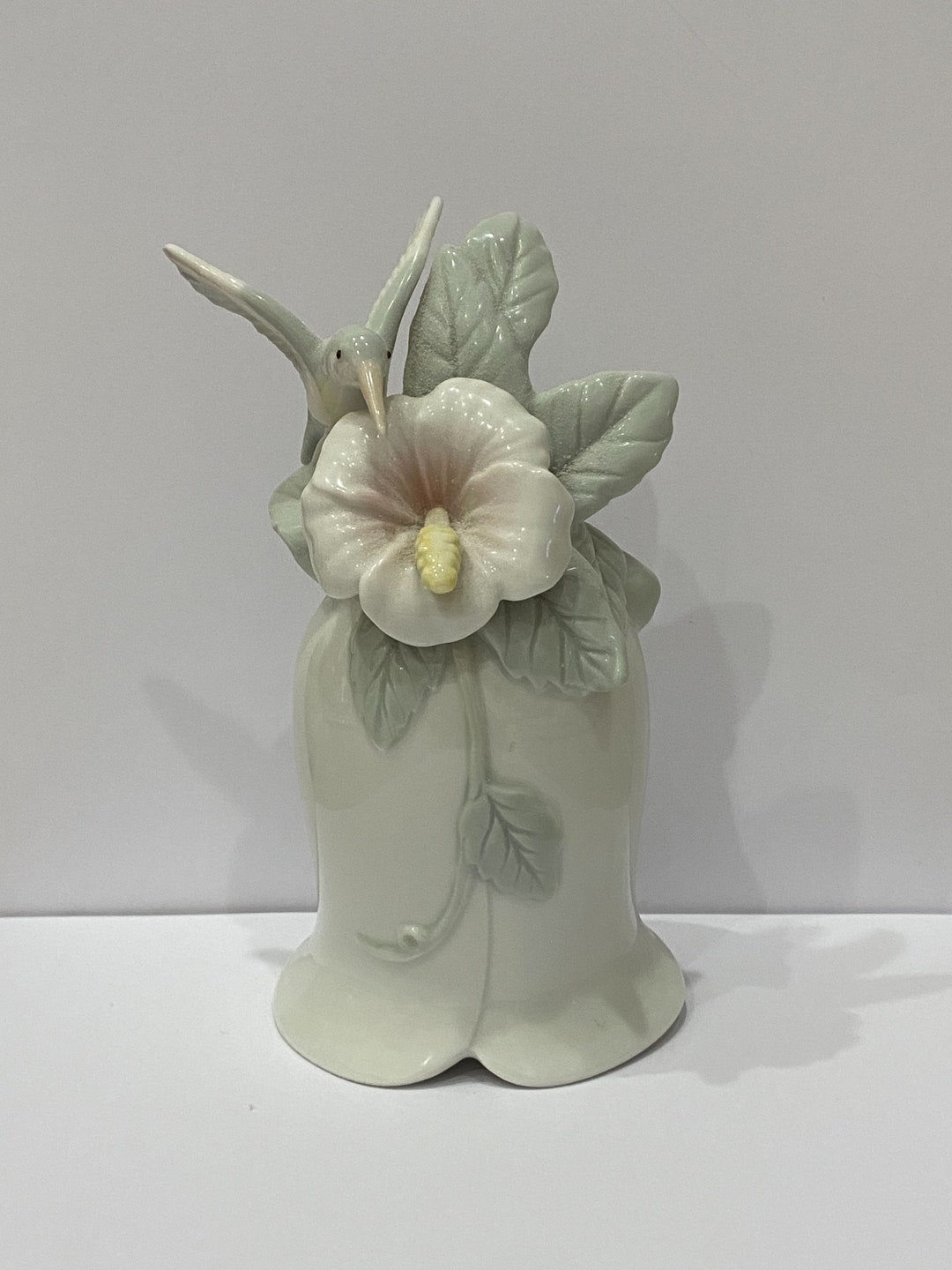 Beautiful Hummingbird Bell Music Box by the San Francisco Music Box ...