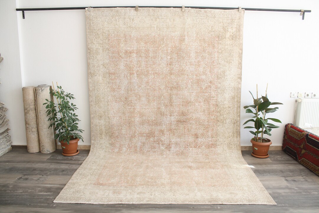 Faded Floral Beige Rug Antique Charm in a 7x11 Size - Etsy