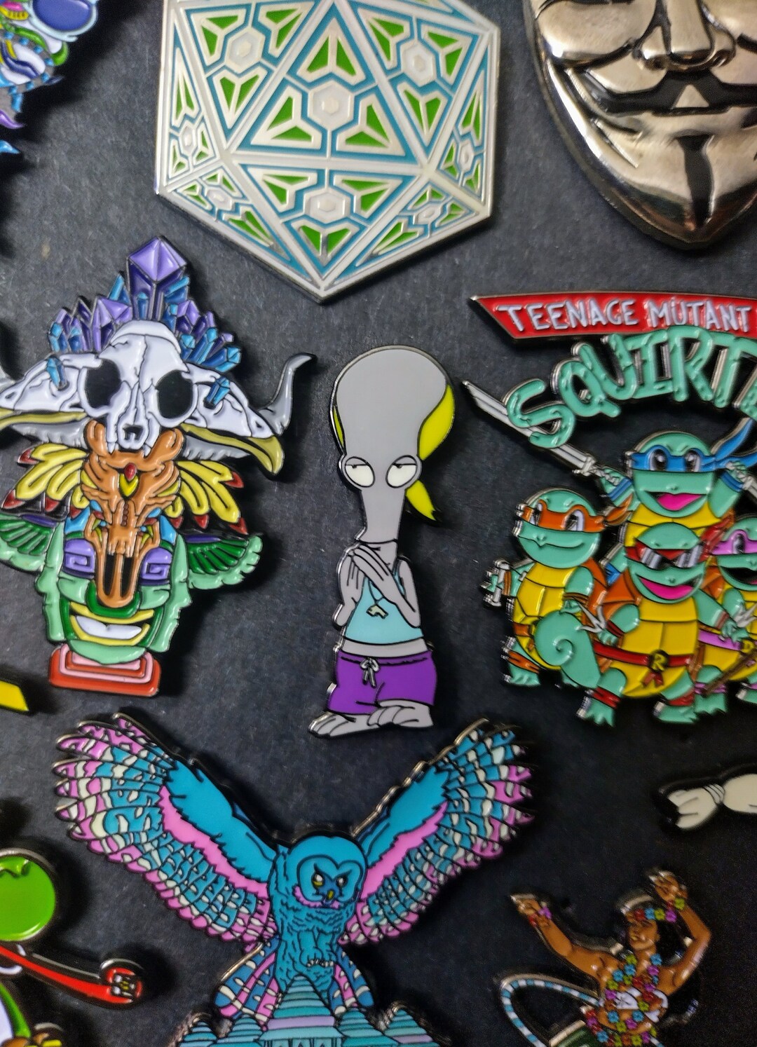 10 Cartoon Alien Pins. Limited Edition 100. receive 20% OFF - Etsy