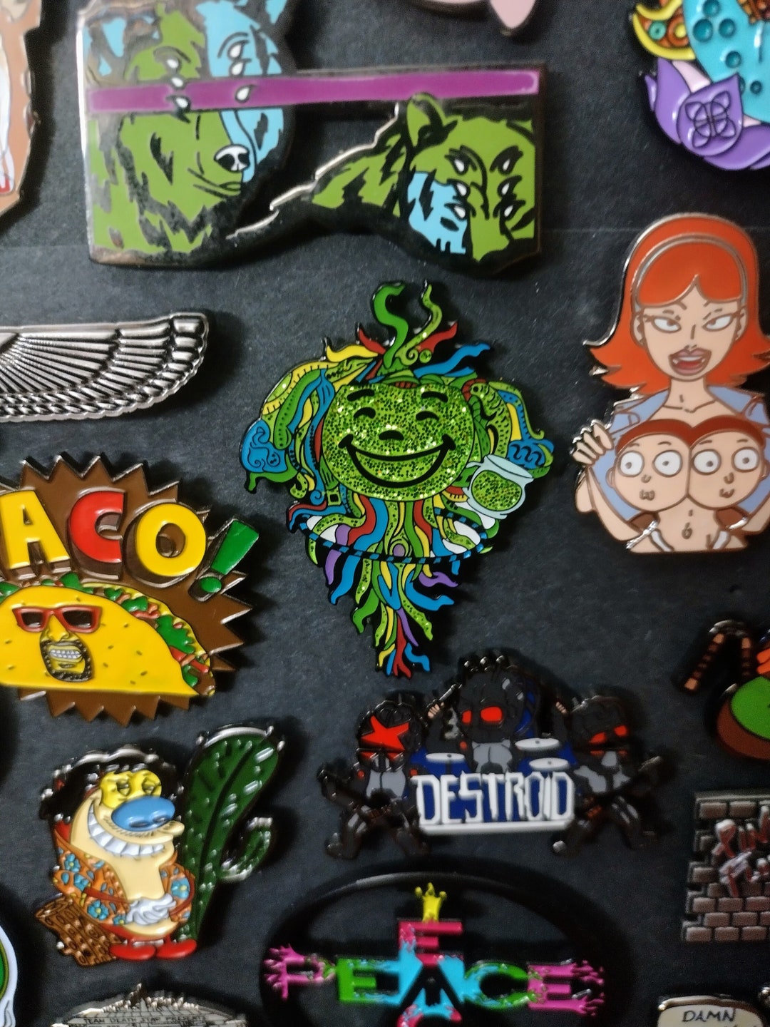 Cool Help Boi V2 Pin - Etsy