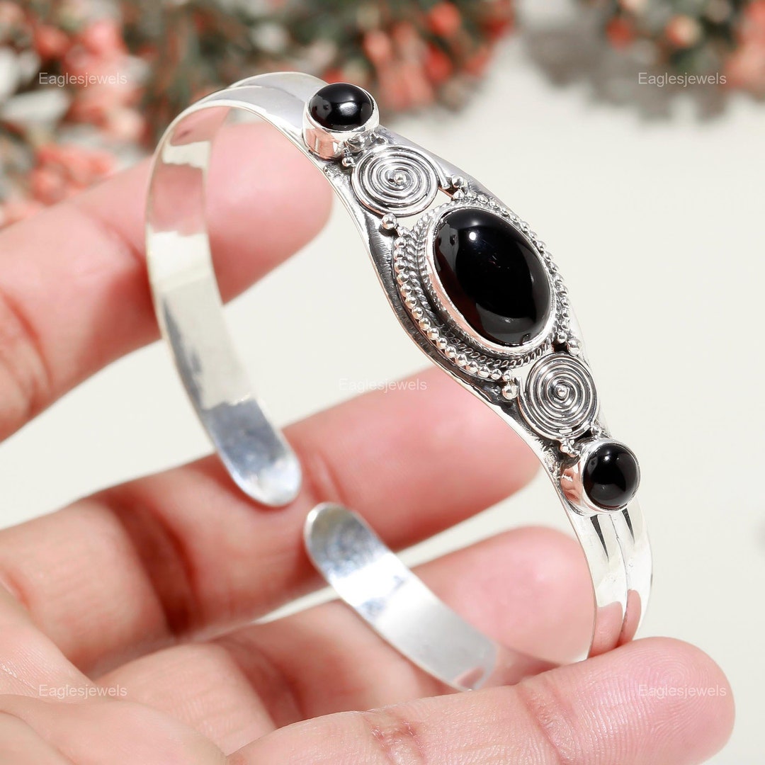 Valuable Black Onyx Bracelet, Gemstone Bracelet, Black Cuff Bracelet ...