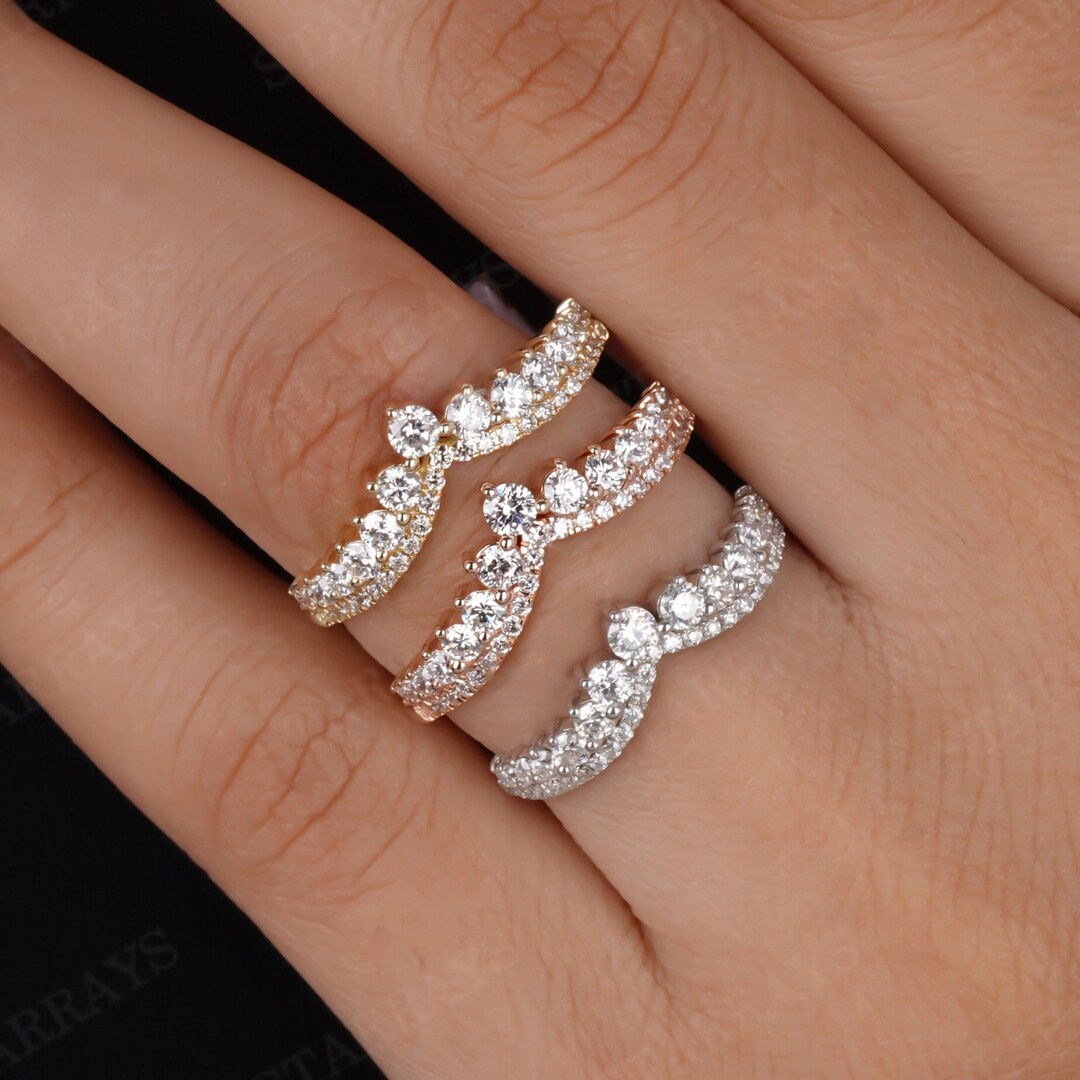 14k Gold Curved Wedding Ring Vintage Moissanite Band Gold Royal Curve ...