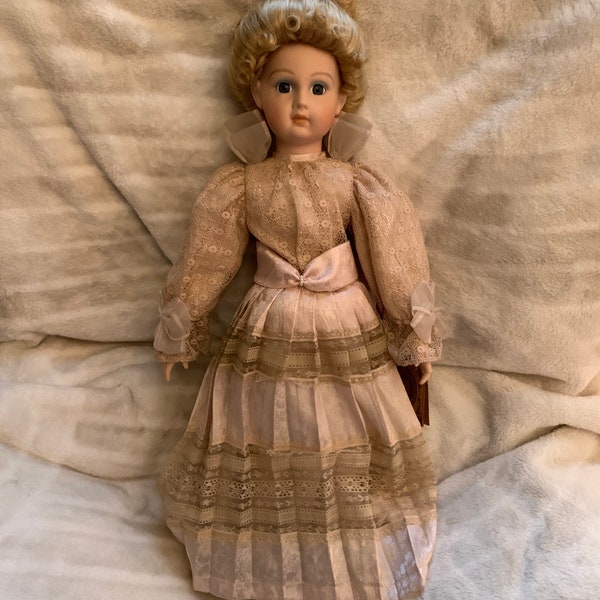 Louis Nichole - Etsy